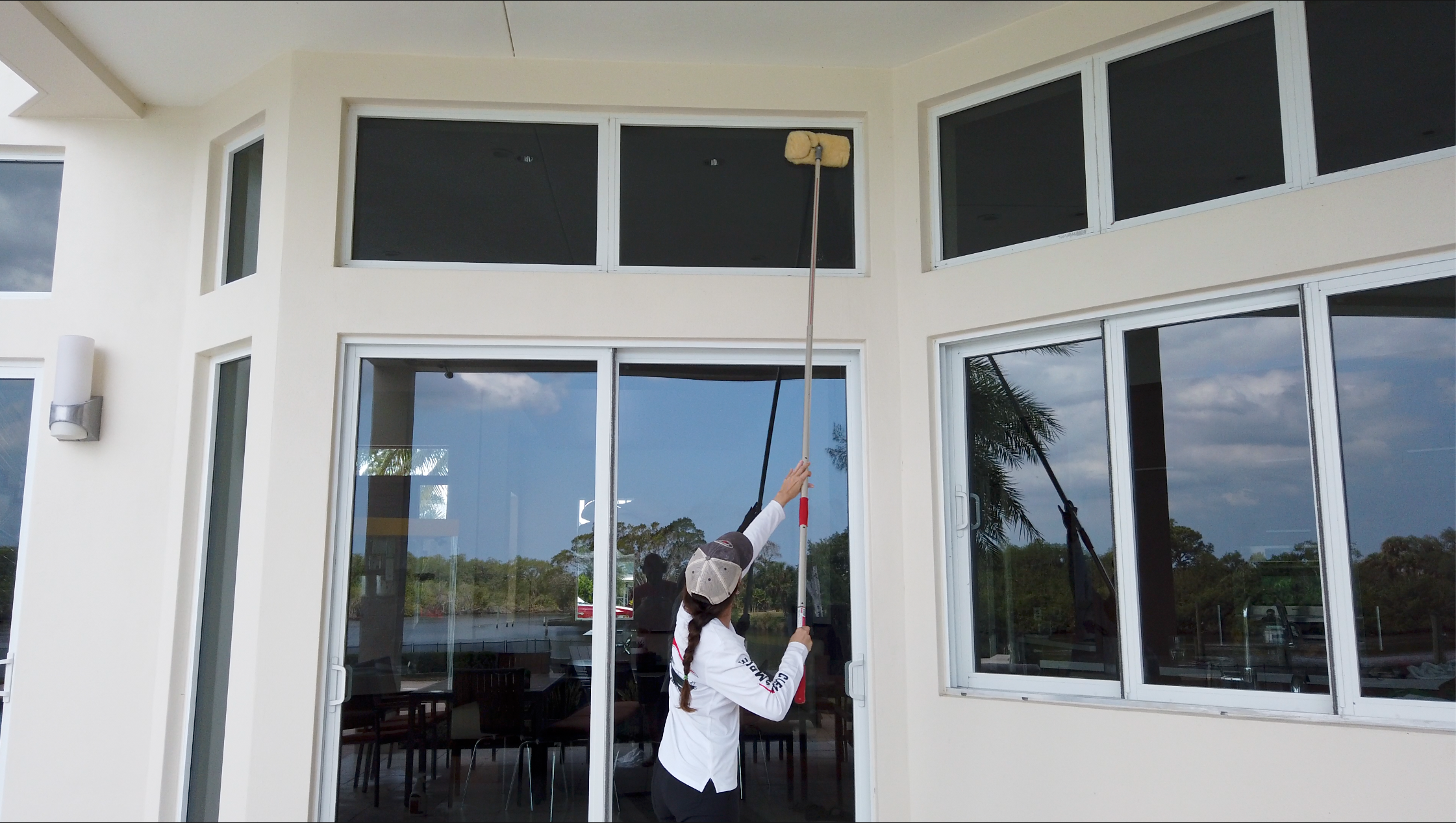 Clean those hard to reach windows with Shurhold!